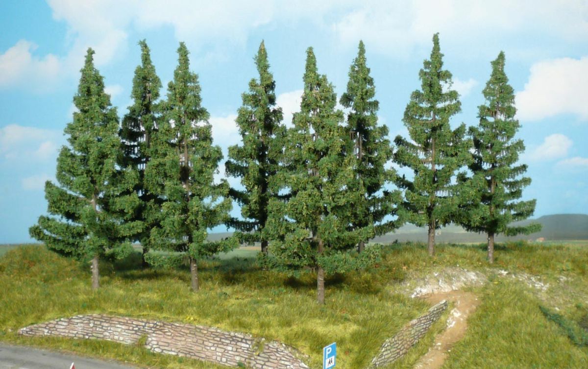 Heki 2127 - 8 Fichten 17 cm