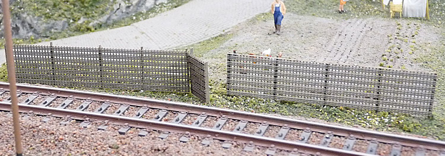 Joswood 40104 - Metallzaun 18 mm hoch