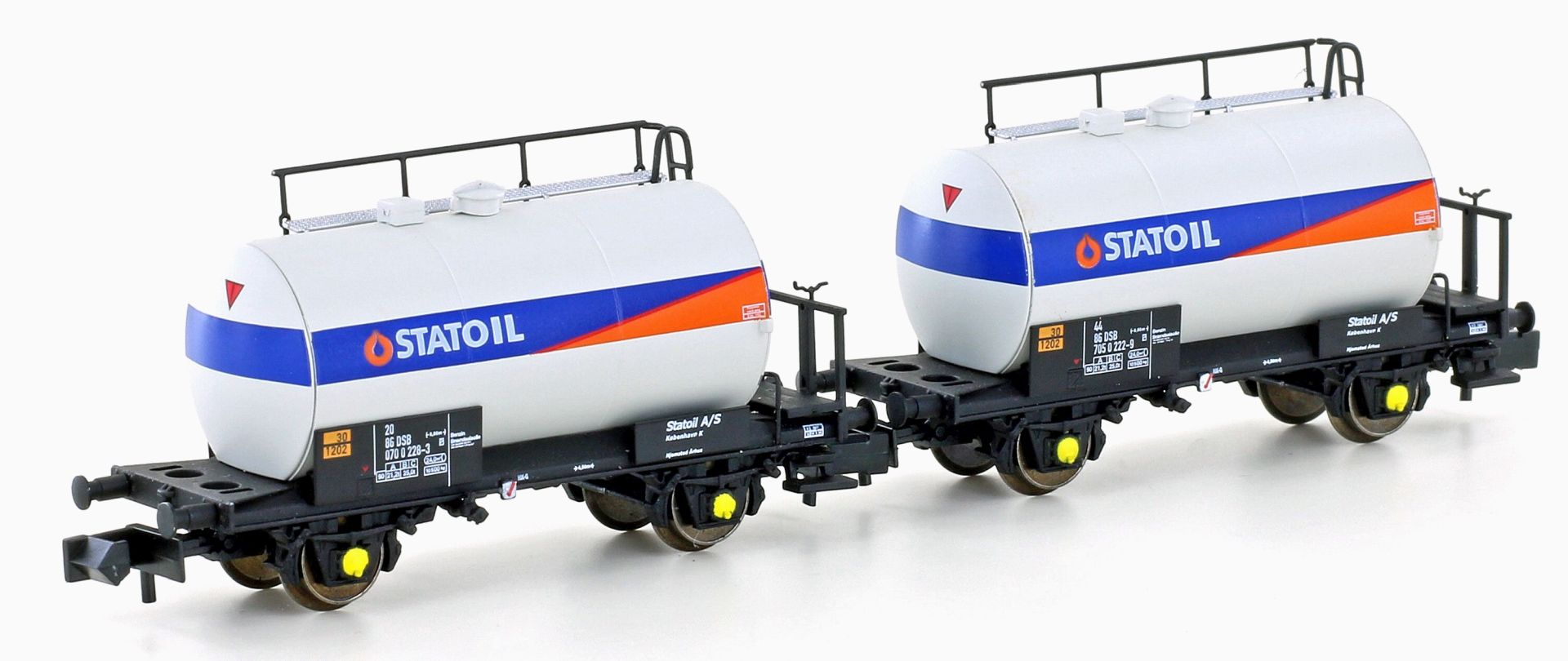 Hobbytrain H24853 - 2er Set Kesselwagen Uerdingen, DSB, Ep.IV 'STATOIL'